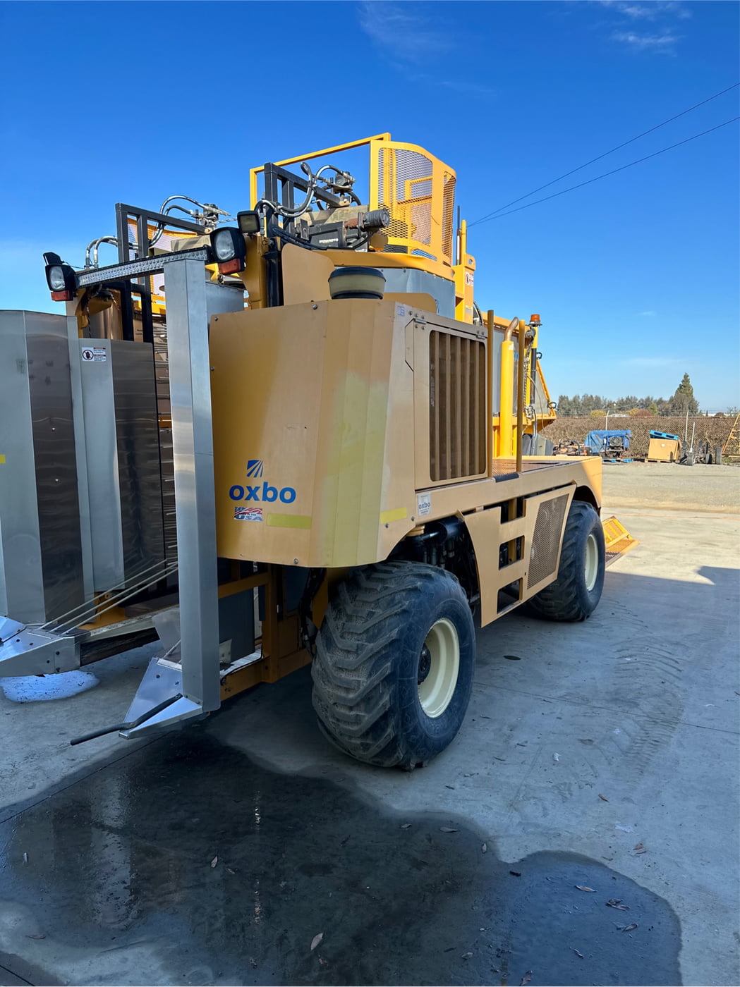 Oxbo 8000 Harvester 2013 (550)