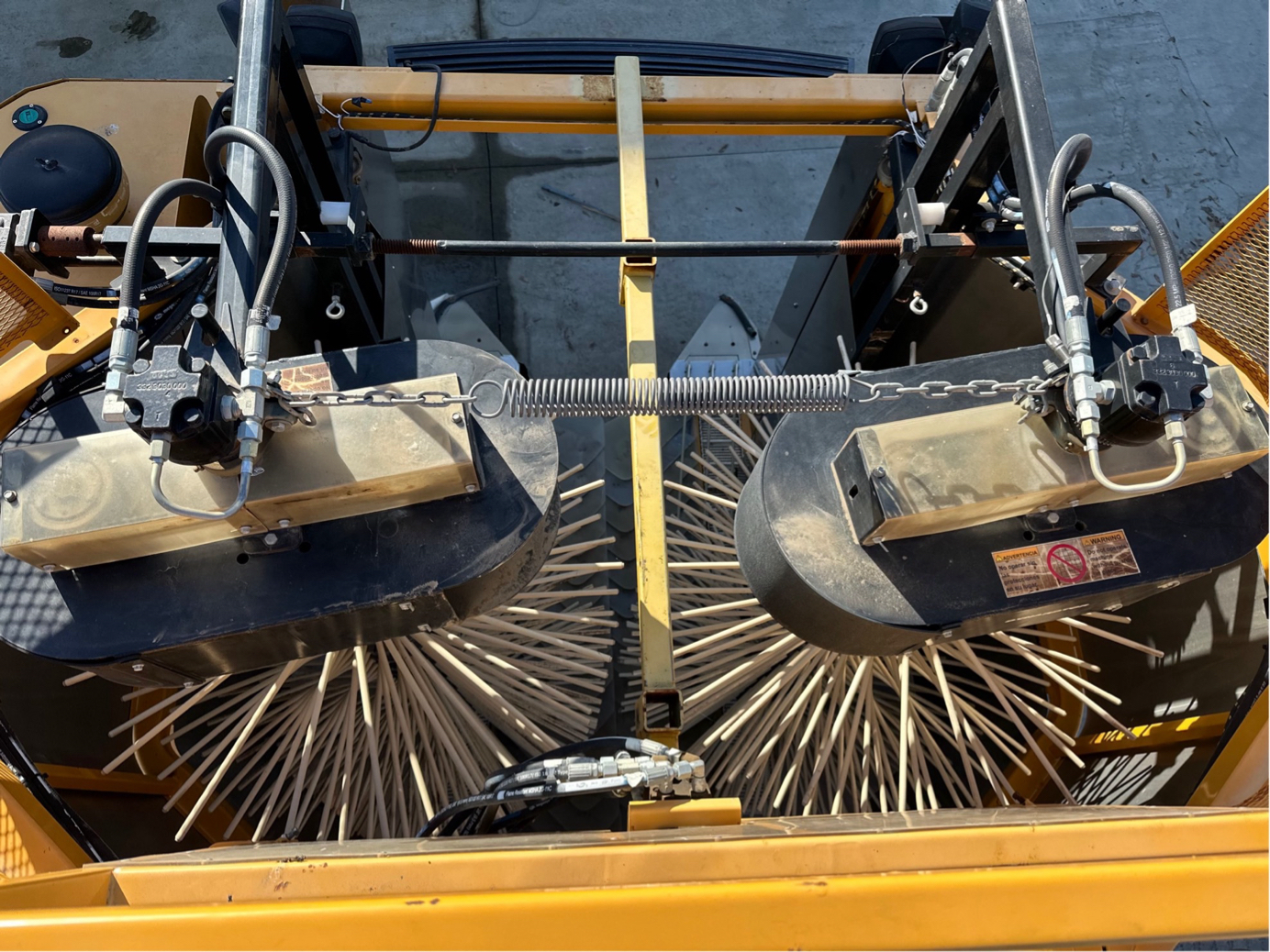 Oxbo 8000 Harvester 2013 (550)